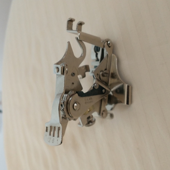 Singer | Other | Singer Ruffler Attachment Vintage | Poshmark